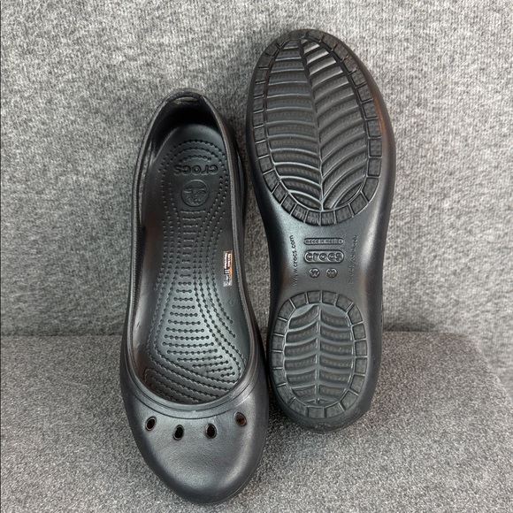 CROCS | Shoes | Crocs Kade Womens Classic Black Flats | Poshmark
